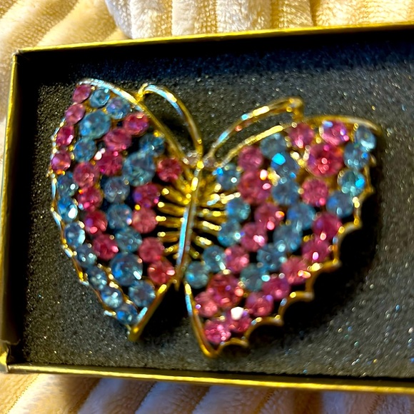 Jewelry | Vintage Rhinestone Butterfly Broach | Poshmark